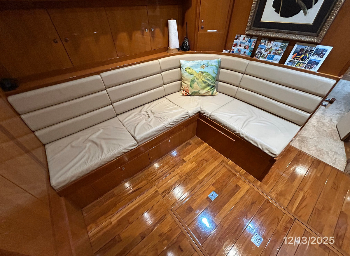 AGLCA | 60' Jefferson 2000 Marquessa "Perfect Fit"