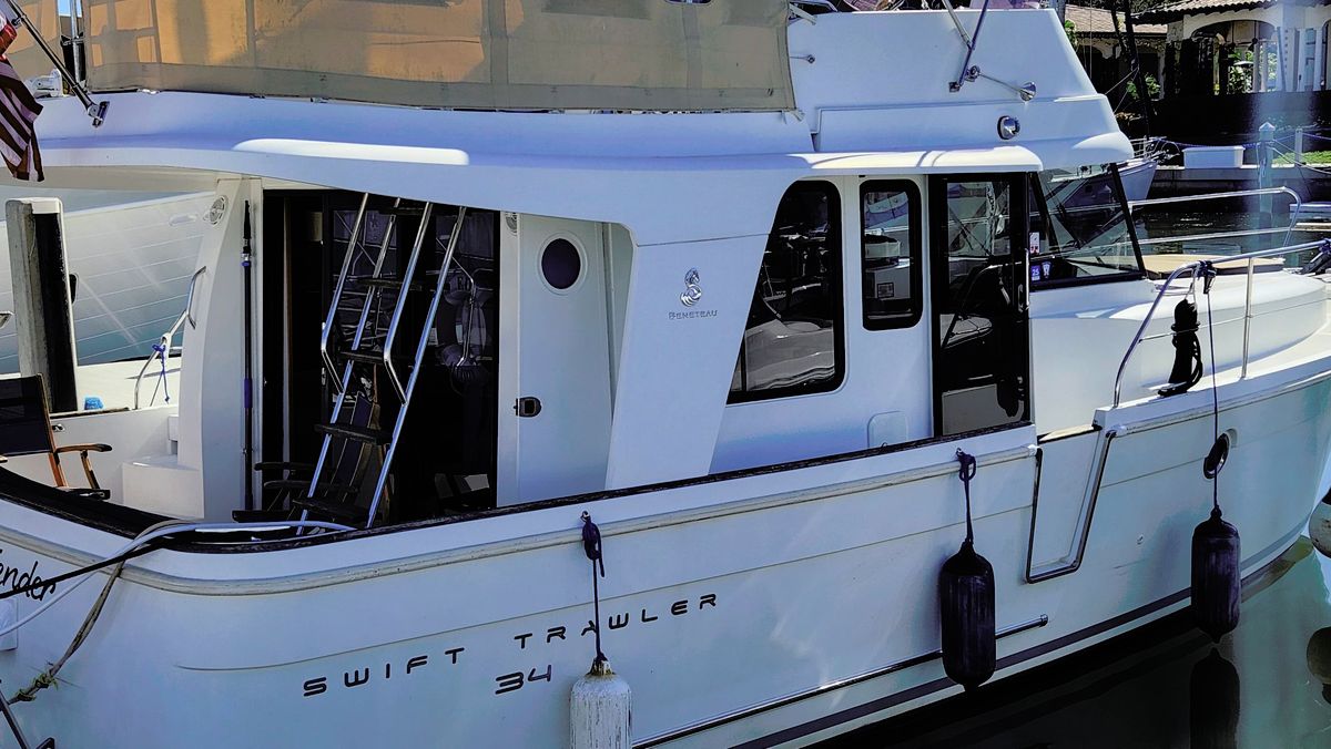 AGLCA | 36 Foot 2015 Beneteau Swift Trawler 34 for sale